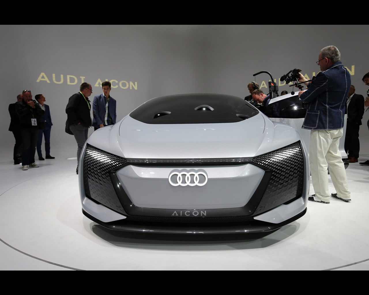 Audi Aicon 2017 Concept Electric and Autonomous